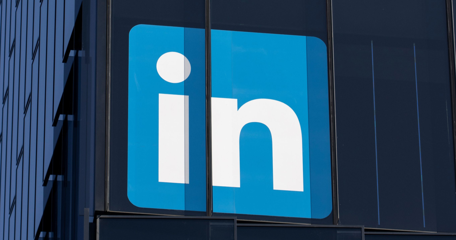 LinkedIn Lets You Add Clickable Links To Photo Posts